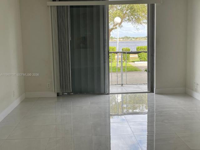 470 Executive Center Dr, Unit 1C, West Palm Beach, FL 33401 | MLS #A11960
