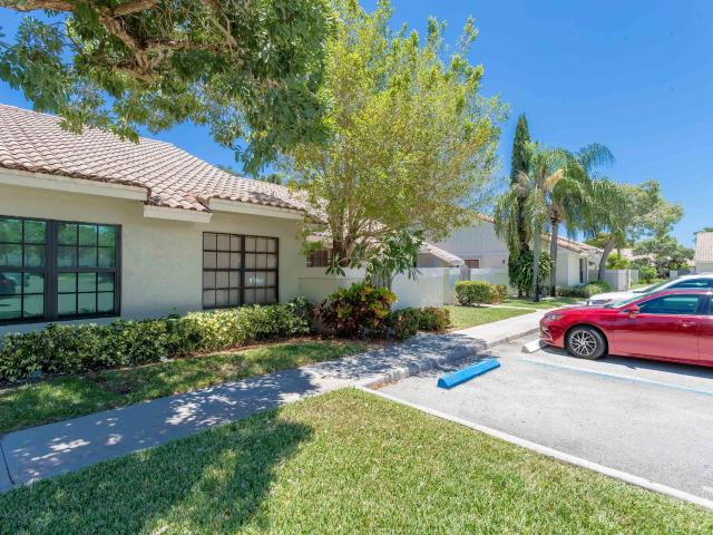 470 Hardwood Pl, Boca Raton, FL 33431 | MLS #R11164 | Compass