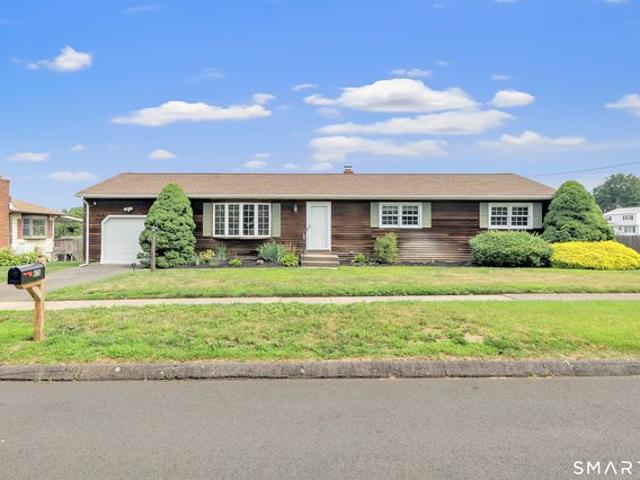 470 Oceanview Ter, Stratford, CT 06614
