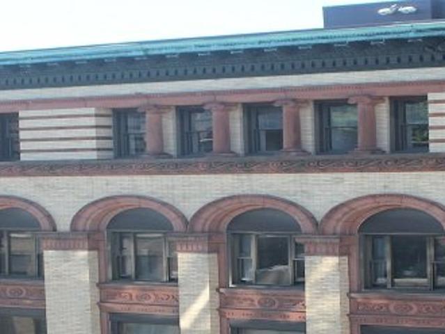 470 Main St 2 beds, 1 full bath
