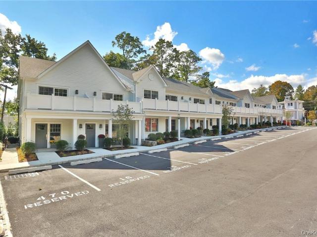 470 Main Street 6