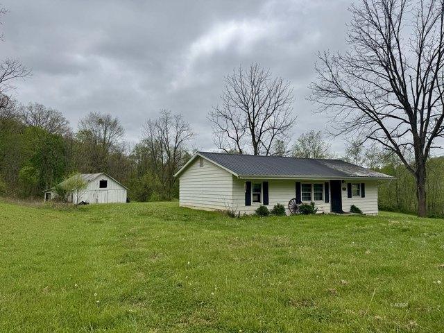 470 Mercer Rd, Stockport, OH 43787