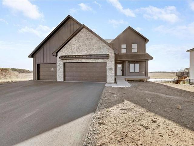 470 Sea Wing Blvd, Prescott, WI 54021