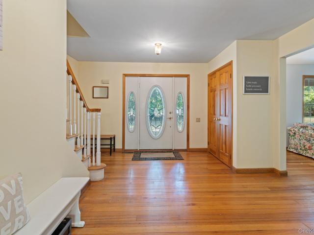 470 Pond Path