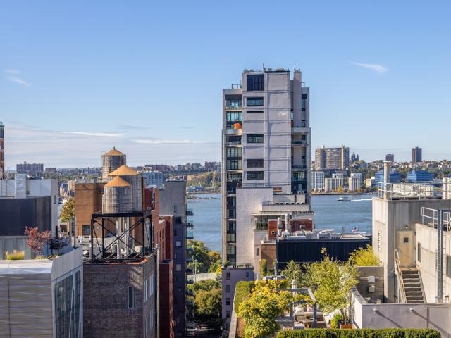 470 W 24TH Street 19A