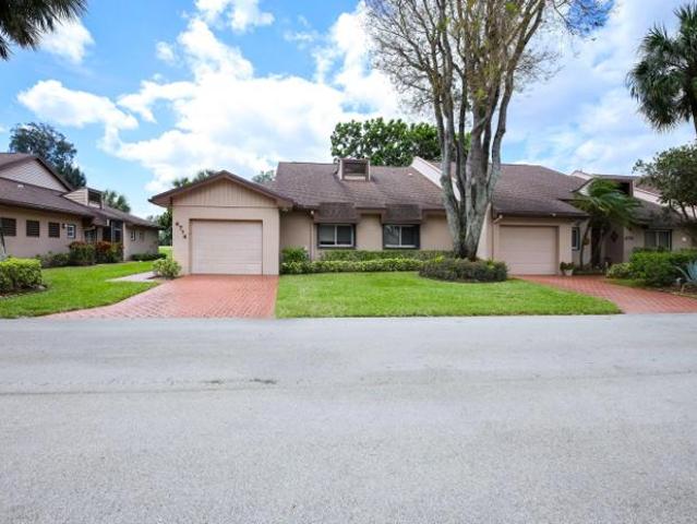 4714 Fountains Dr S, Lake Worth, FL 33467