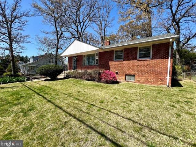 4714 Hollywood Rd, College Park, MD 20740