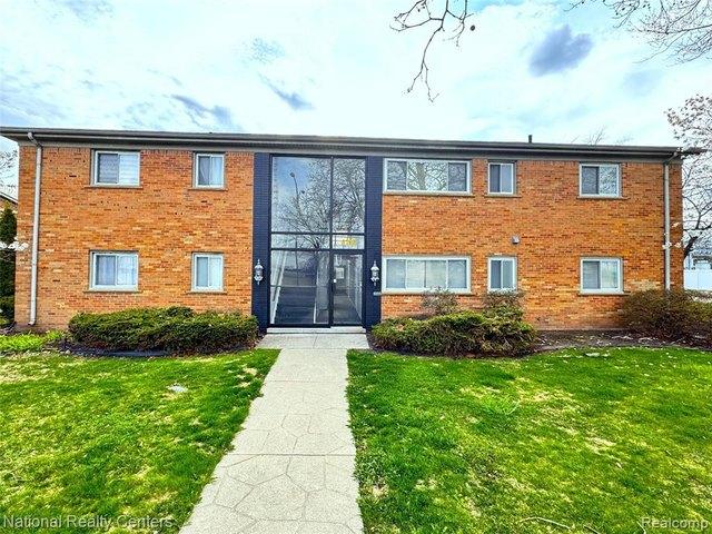 4715 Coolidge Hwy Unit 1 Royal Oak, MI 48073