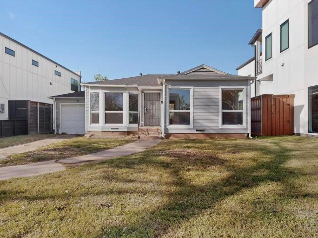 4715 Cowan Avenue