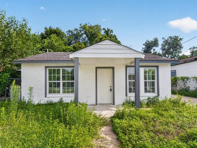 4715 Engleford St, Houston, TX 77026