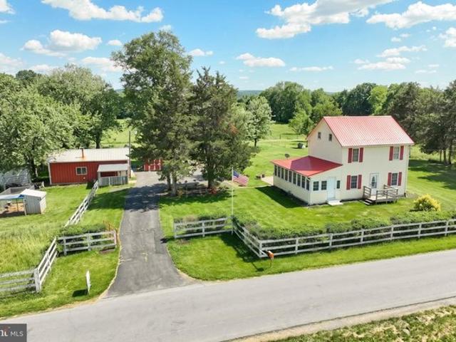 4715 Ruggles Rd, Taneytown, MD 21787