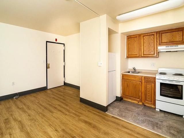 4715 Walnut St, Philadelphia, PA 19139