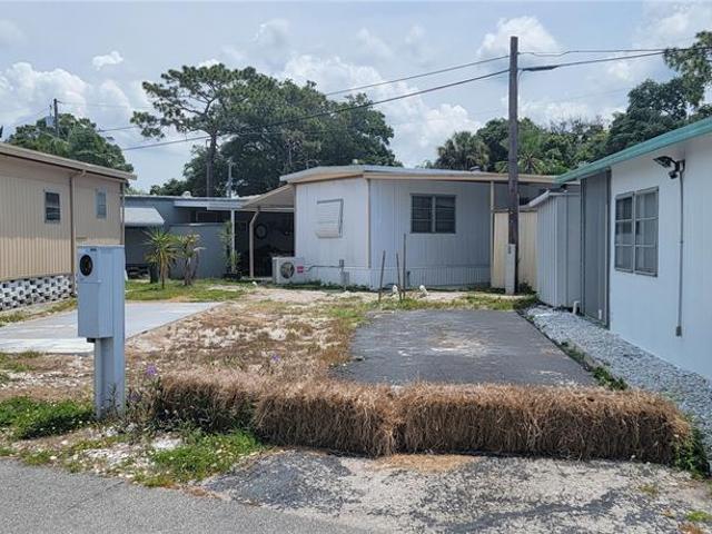 4715 67th St N, Unit 25, St. Petersburg, FL 33709 | MLS #T3374 | Compass