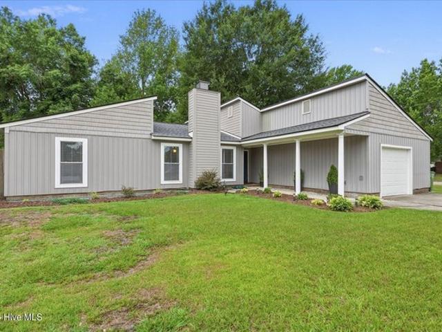 4716 Waltmoor Rd, Wilmington, NC 28409
