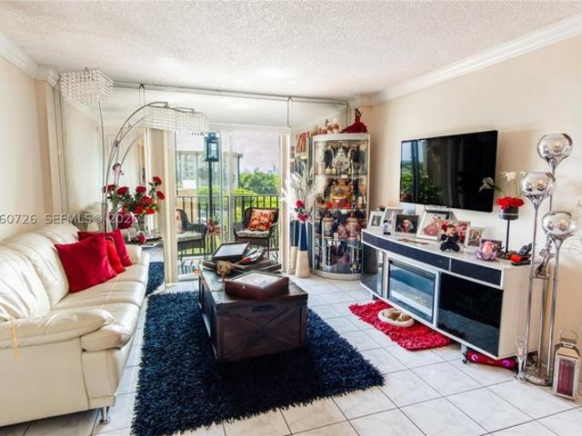 4717 NW 7th St Unit 609 10, Miami, FL 33126