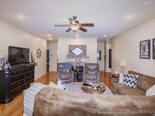 4717 Lochmoor Circle