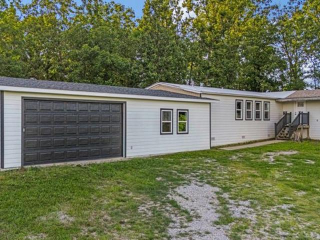4717 Private Road 5127, Willow Springs, MO 65793