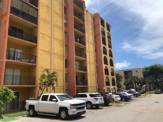 4717 7th St NW #707 10, Miami, FL 33126