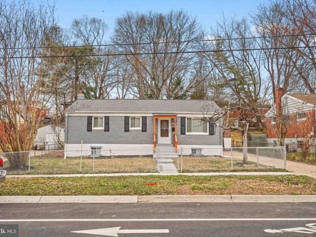 4718 Boiling Brook Pkwy, Rockville, MD 20852