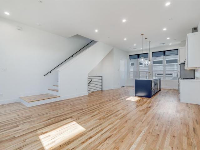 4718 Bryan St, Unit 301, Dallas, TX 75204 | MLS #21196 | Compass