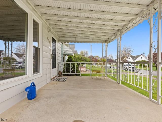 4718 Southwood Drive