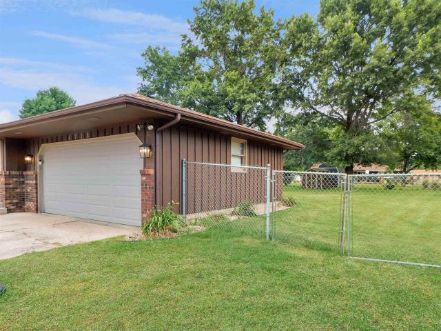 4718 Terrang Trail