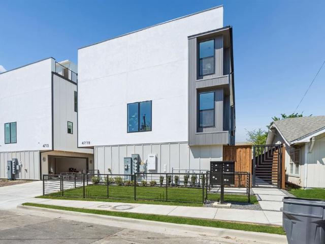 4719 Manett St, Dallas, TX 75204 | MLS #21221 | Compass