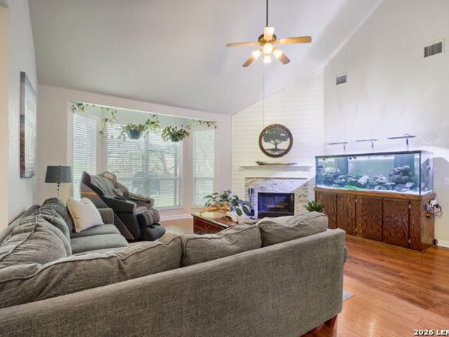 4719 River Rock