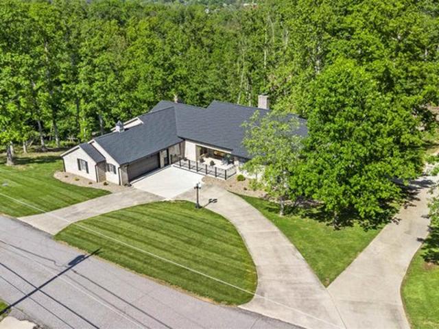 4719 Southern Hills Dr, Ashland, KY 41102