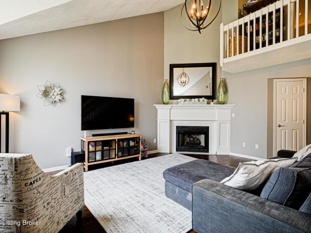 4710 Middlesex Dr