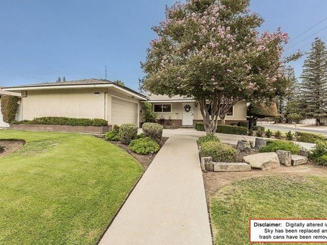 4710 N Ila Ave, Fresno, CA 93705