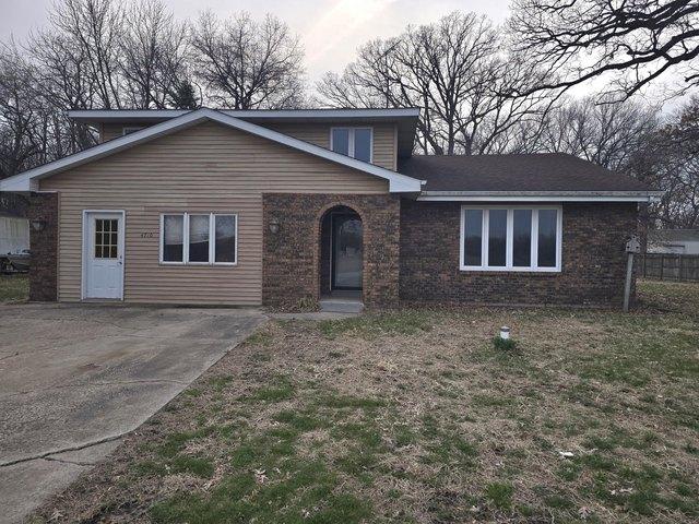 4710 Oaklane Dr, Griffith, IN 46319