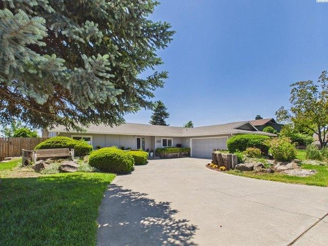 4710 Desert Plateau Dr, Pasco, WA 99301