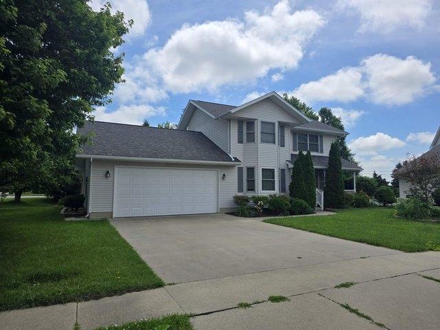 4710 Donald Dr, Cedar Falls, IA 50613