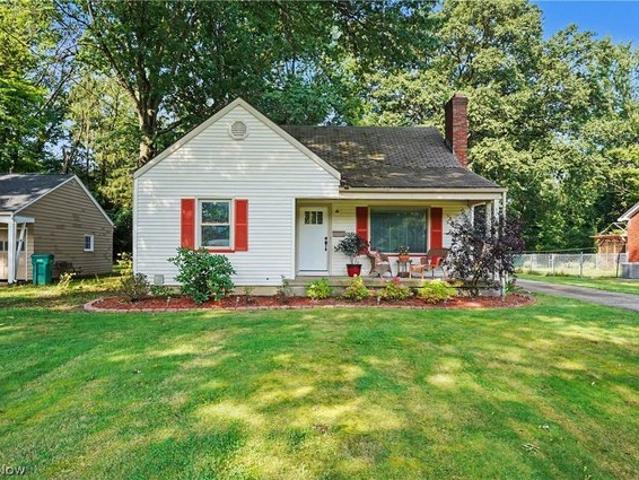 4710 Grover Dr, Youngstown, OH 44512
