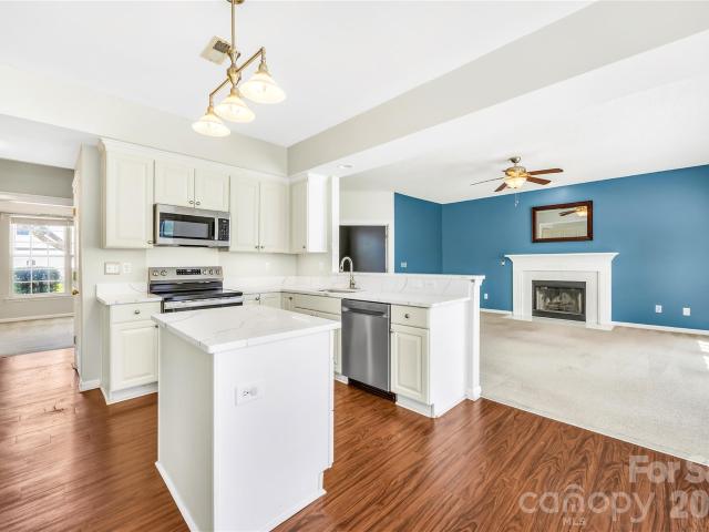 4710 Lenox Hill Place