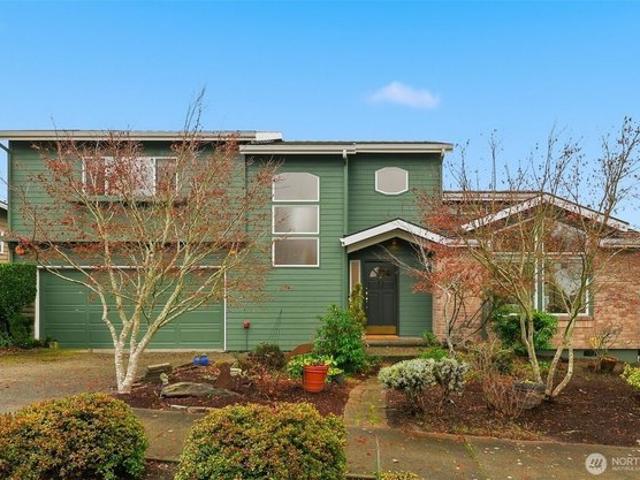 4710 Silver Bow Rd NE, Tacoma, WA 98422