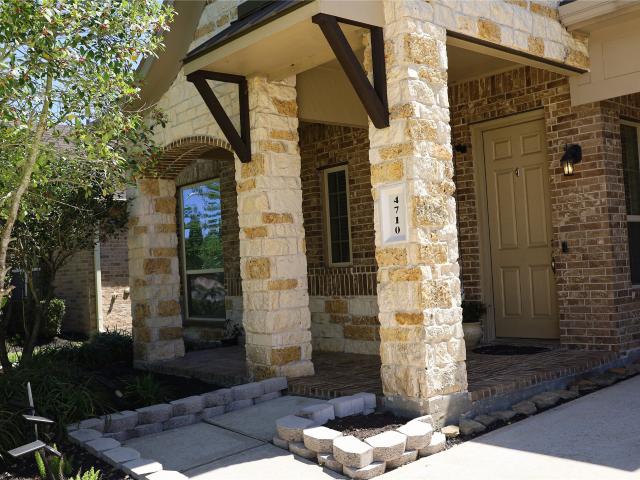 4710 Tilbury Trail