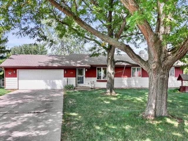 4710 W Greenfield Rd, Janesville, WI 53548