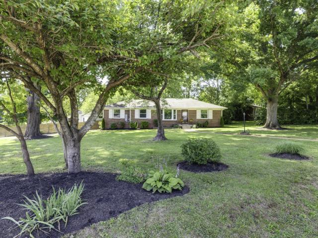 4711 Abbay Dr
