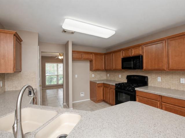 4711 Buescher Court