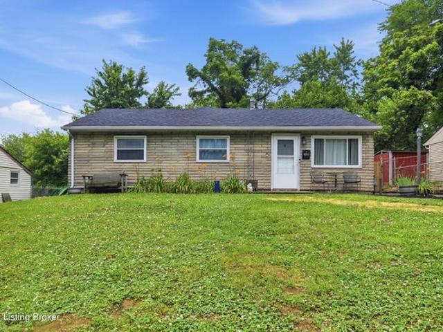 4711 Seville Dr, Louisville, KY 40272
