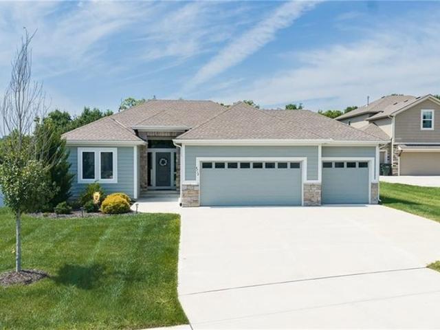 4712 Redwood St, Leavenworth, KS 66048