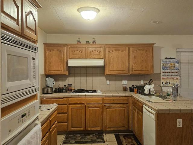 4712 W Celeste Ave, Fresno, CA 93722 | MLS #651984