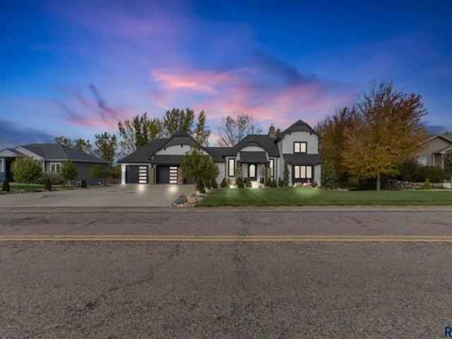 47138 th St, Beresford, SD 57004