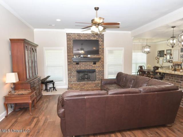 4713 Bakersfield Drive