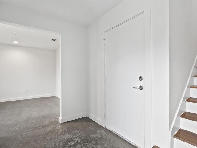 4713 Bryan Street # 504