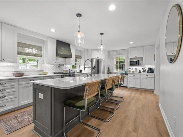 4713 Little John Rd, Virginia Beach, VA 23455