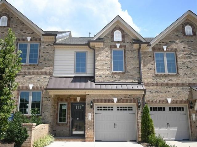 4713 Willowstone Dr, High Point, NC 27265