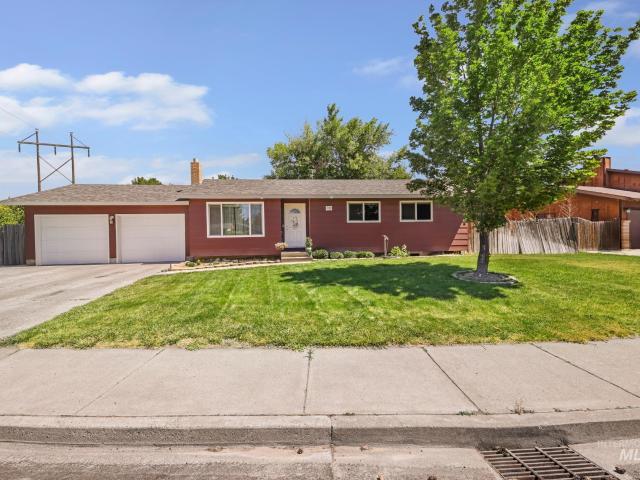471 Altair Dr